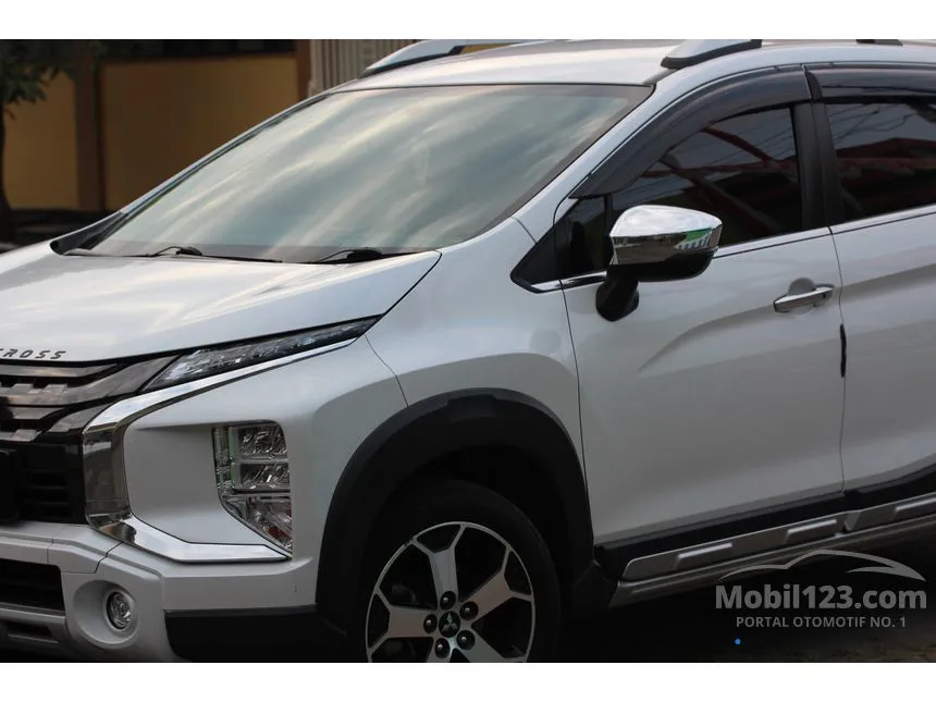 Jual Mobil Mitsubishi Xpander 2019 CROSS 1.5 di Jawa Timur Automatic ...