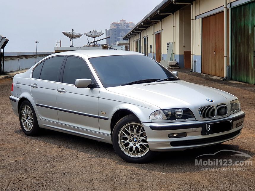 Jual Mobil BMW 325i 2001 E46 2.5 di DKI Jakarta Automatic Sedan Silver ...
