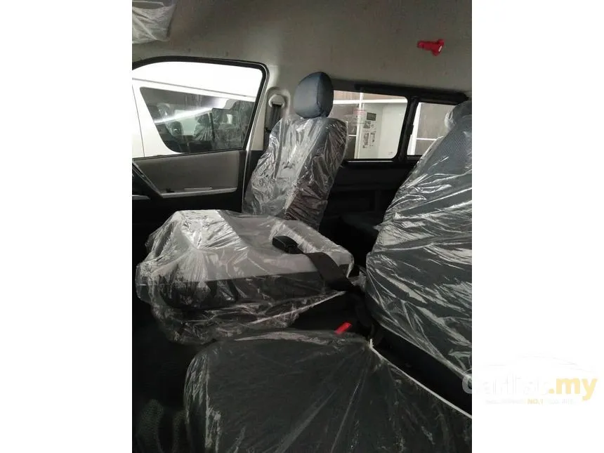 New 2022 Foton View CS2 High Roof Window Van 2.8LDiesel - 14 seater ...